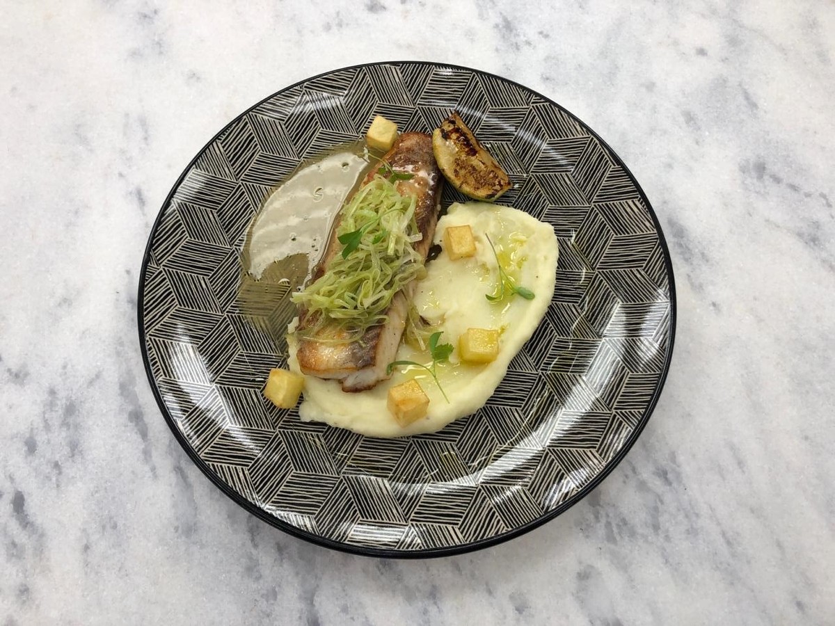 Filé de Peixe com 2 Texturas de Batata e Alho-Poró | Mais Você | Receitas