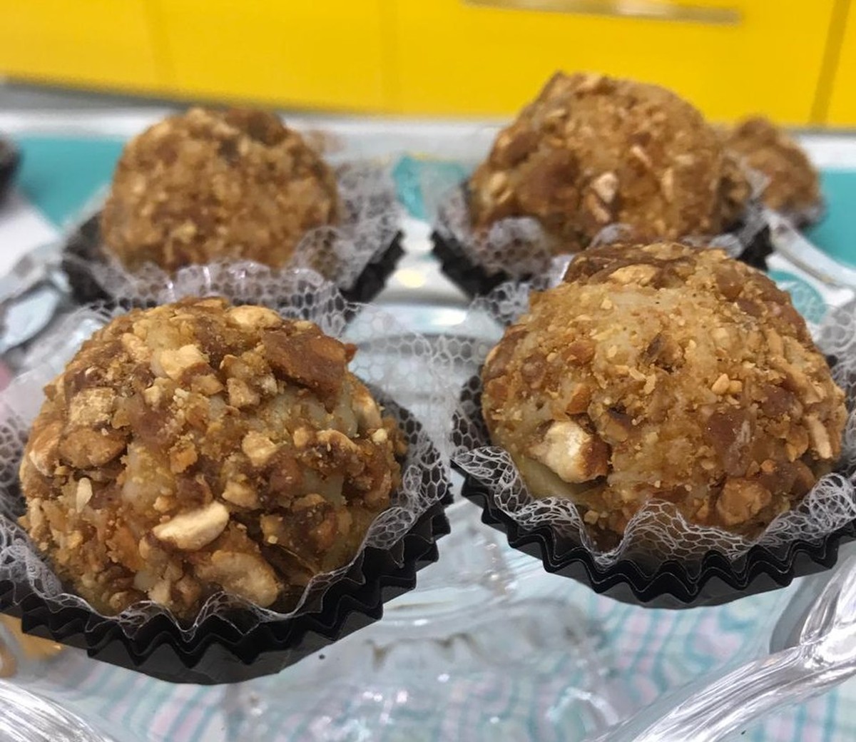 Brigadeiro Crocante de Castanha-de-Caju | Mais Você | Receitas