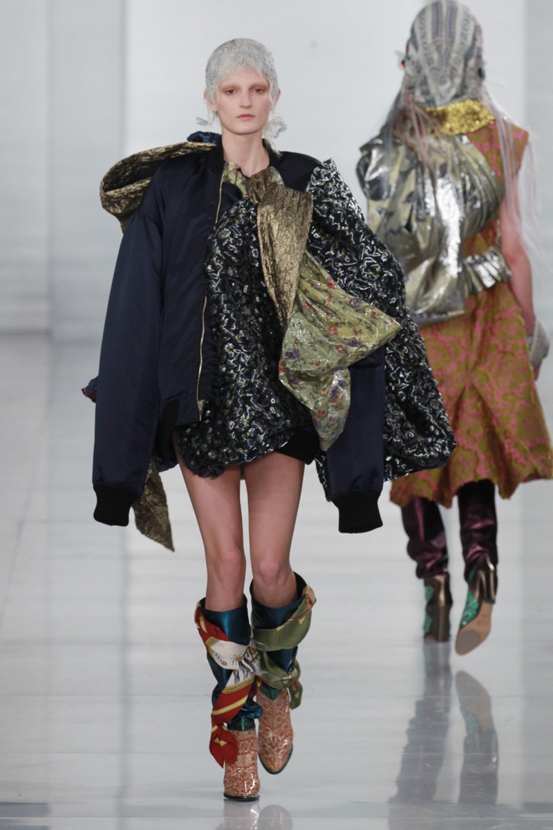 Alta-costura da Maison Margiela: afiada na hora de construir e ...