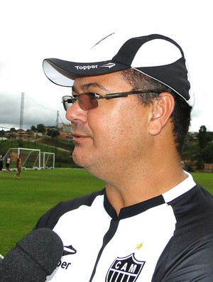 Rogério Micale elogia postura do Galinho na estreia no Independência ...