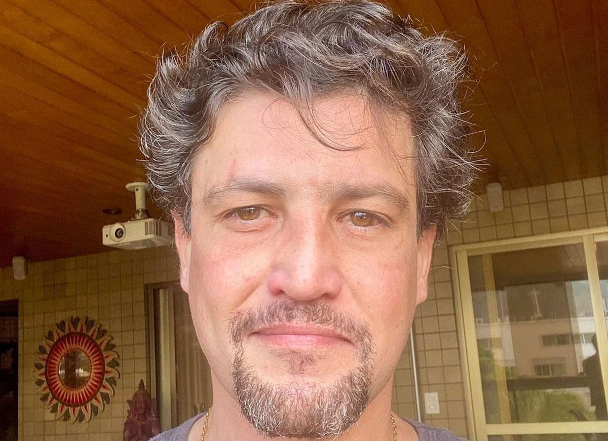 Ator Alexandre Slaviero é detido por posse ilegal de arma de fogo no ...