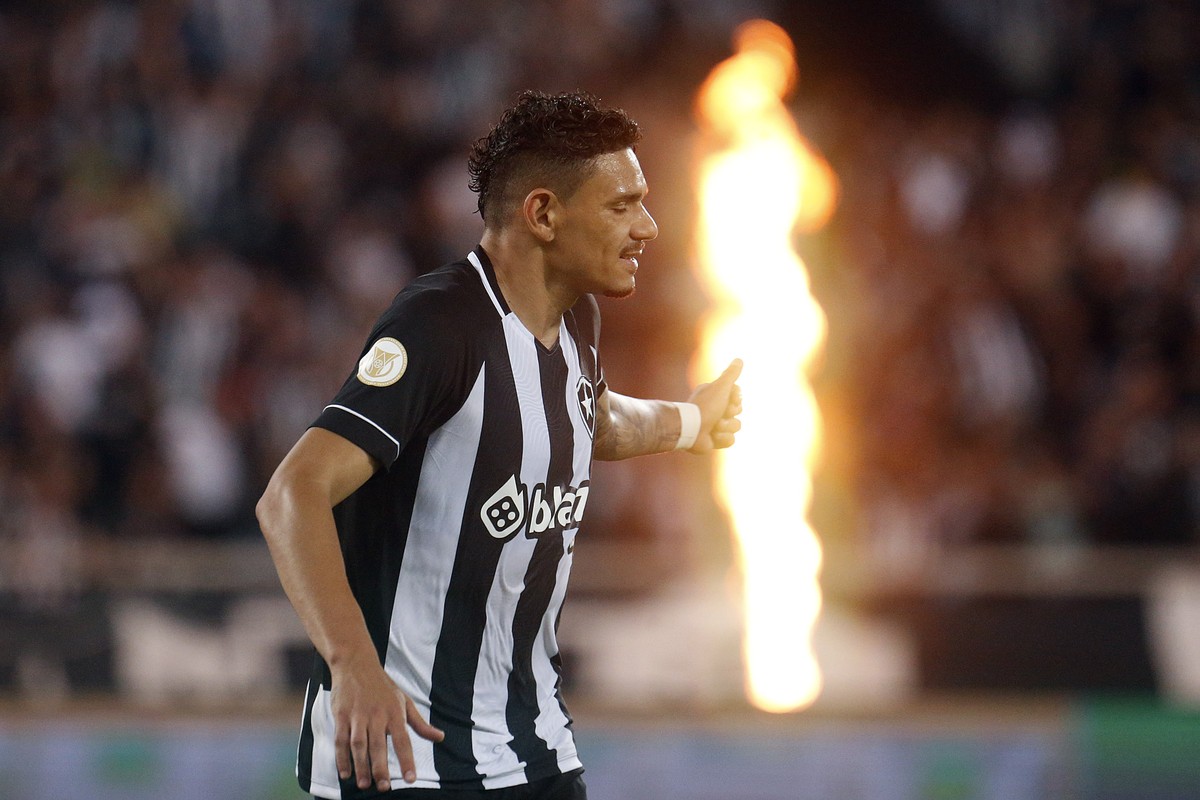 Tiquinho Soares é eleito o melhor reforço do Botafogo em 2022 ...
