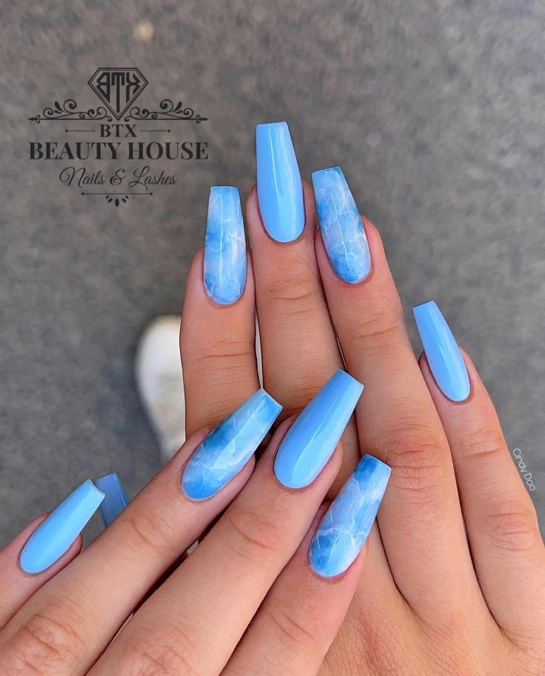 Unha azul: 36 inspirações de esmaltes e nail arts para copiar já ...