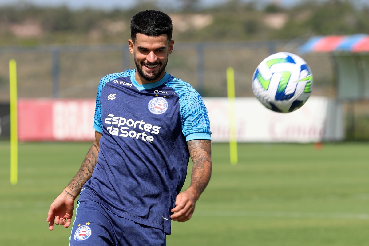 Cauly treina normalmente em manhã de trabalho tático do Bahia | bahia | ge