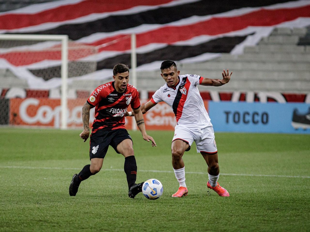 Athletico 2x1 Atlético-GO: assista aos gols e aos melhores momentos da ...