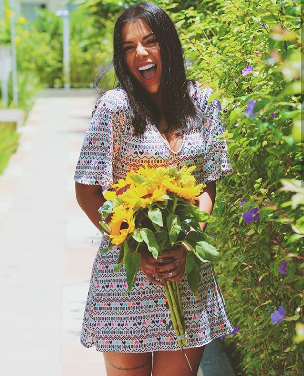 Evelyn Regly fala sobre sucesso na web: "Vivendo um sonho" - Quem ...