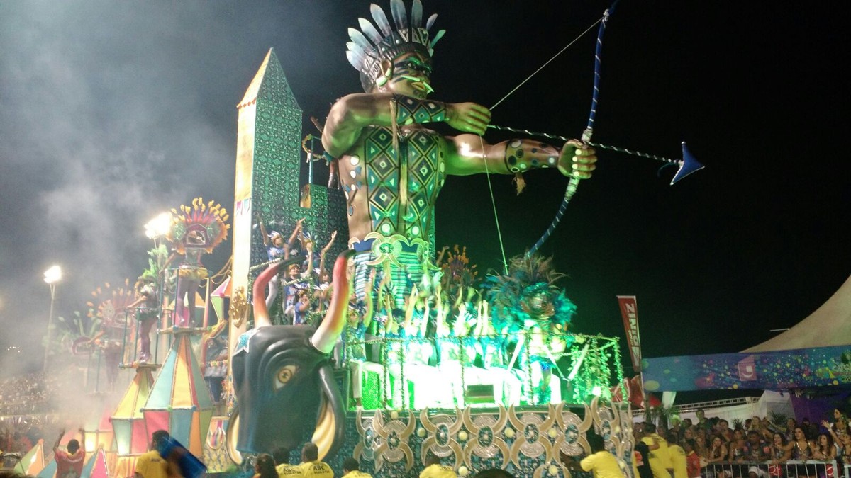 Começa a venda de ingressos para o desfile de carnaval de Florianópolis ...