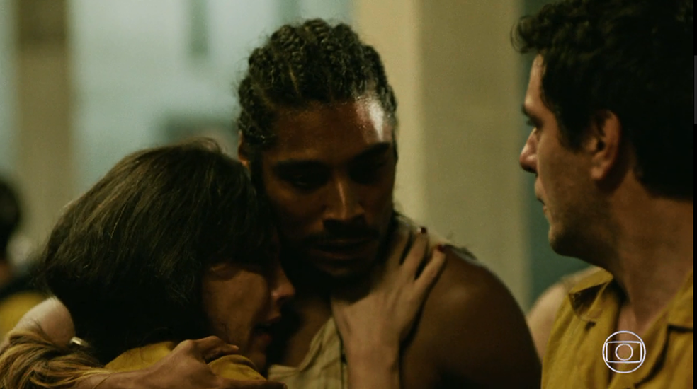 Maria Clara Spinelli sobre história de amor entre Kelly e Binho, vivido por Diogo Salles: 'Foi ...