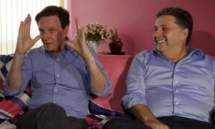 Crivella com Garotinho | Lauro Jardim - O Globo