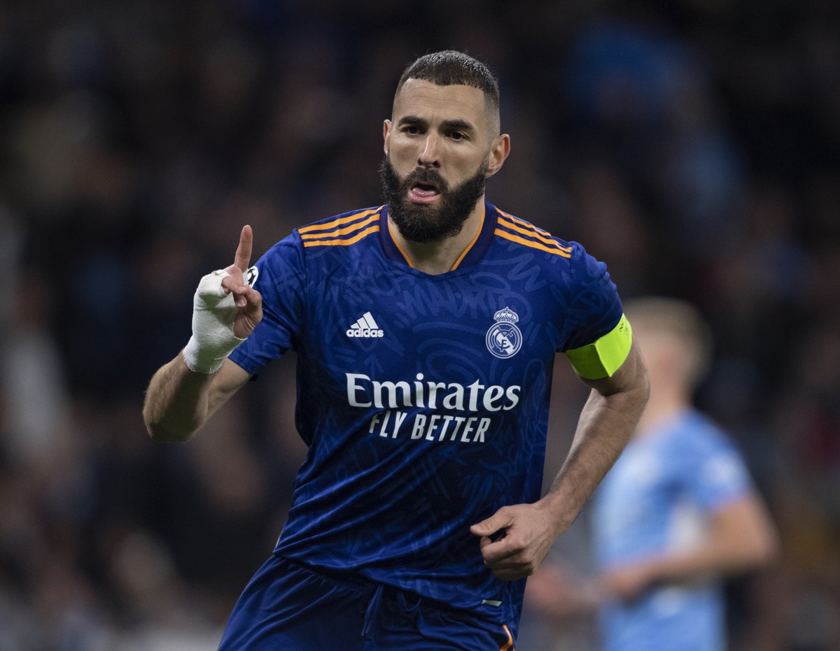 Por que Benzema merece o prêmio de melhor jogador do mundo em 2022 ...