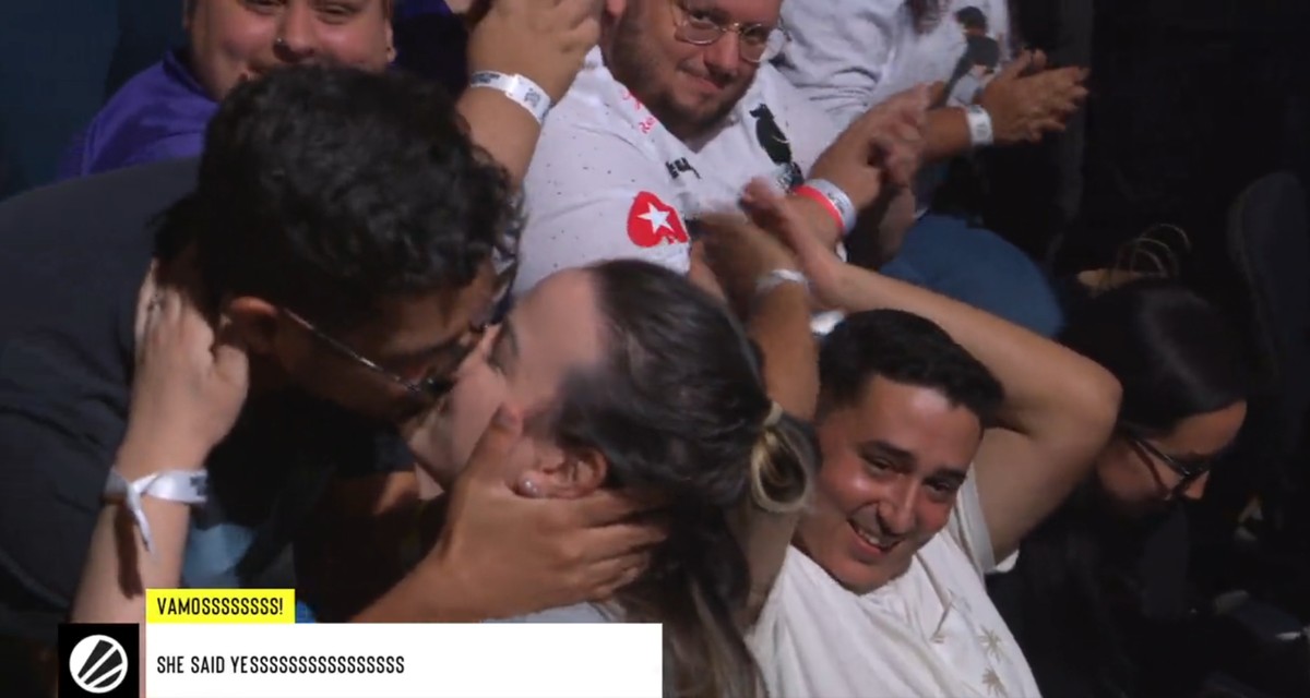 IEM Major Rio: mulher é pedida em casamento no jogo da FURIA | cs:go | ge