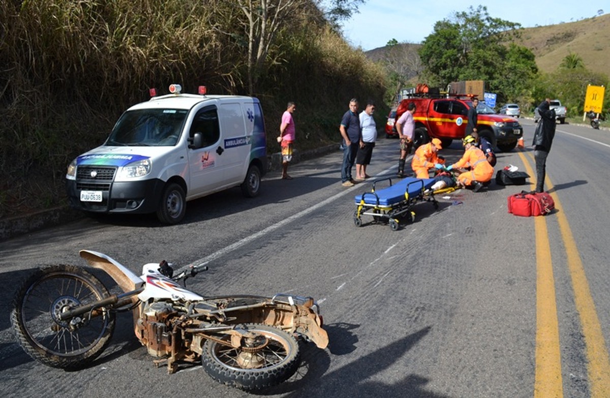 Motociclista Fica Gravemente Ferido Em Acidente Com Carreta Na Br 116