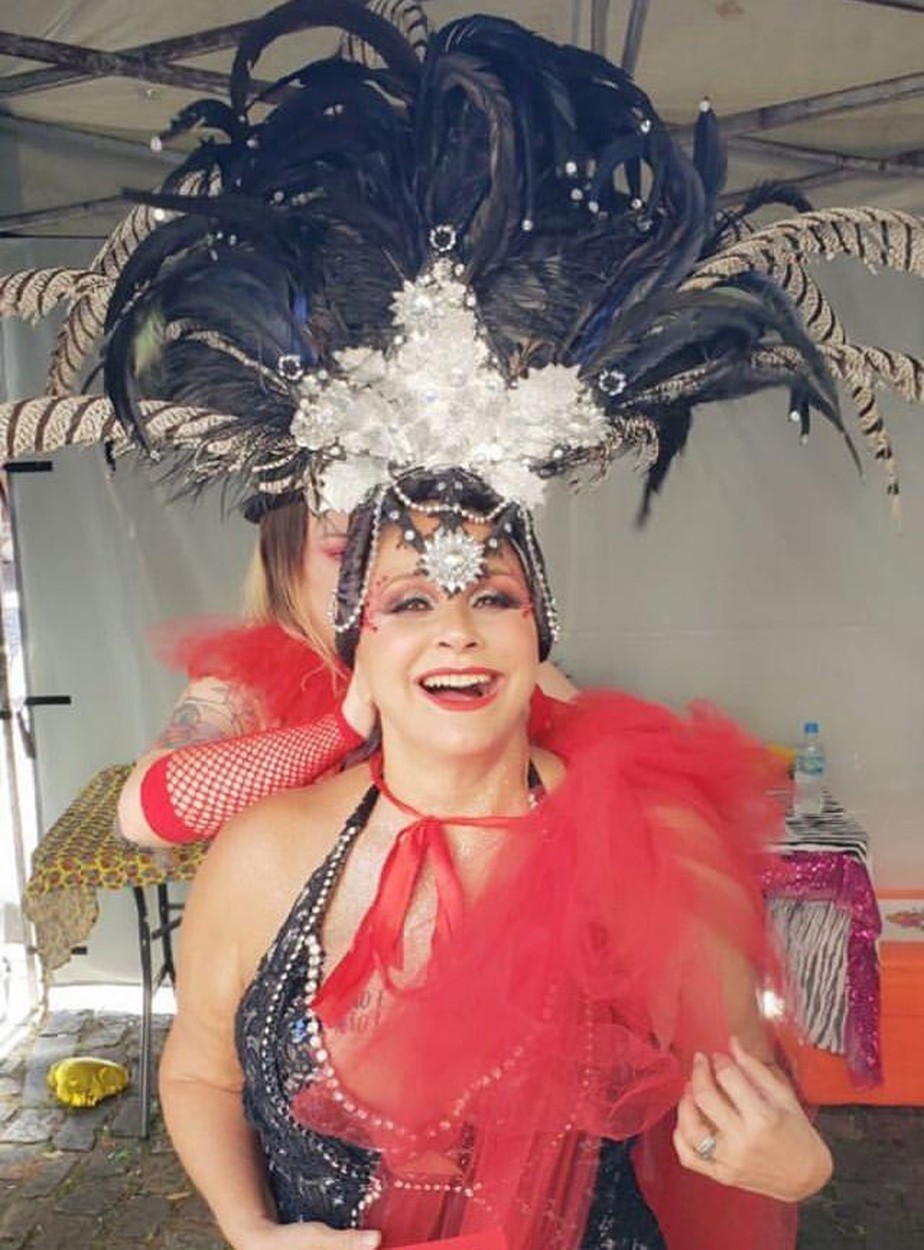 Fafá de Belém participa de bloco de Carnaval no Rio de Janeiro ...