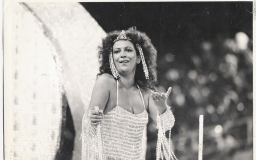 Beth Carvalho morre aos 72 anos - Vogue | cultura