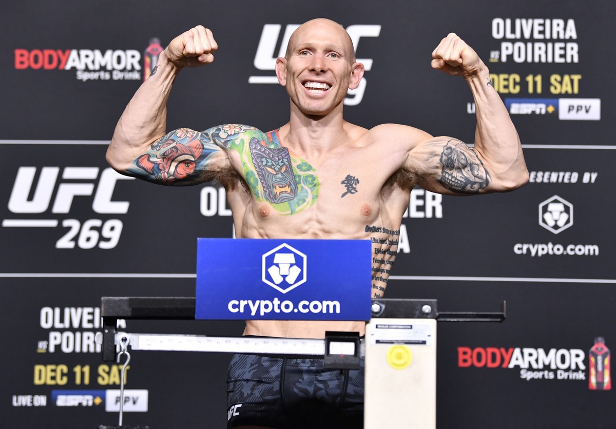 UFC: Emmett acredita que "grande vitória" contra Kattar o coloca como ...
