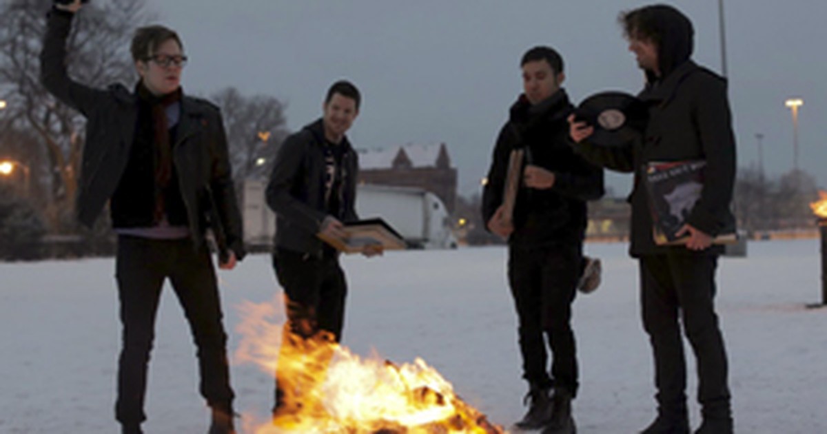 G1 - Fall Out Boy lança música e anuncia primeiro disco em cinco anos ...