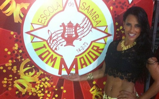 Ex-BBB Kelly será deusa grega dos bacanais em desfile - Quem | São Paulo