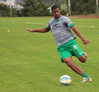 Bruno Rangel pode chegar à marca de 50 gols pela Chape: "Alegria imensa"