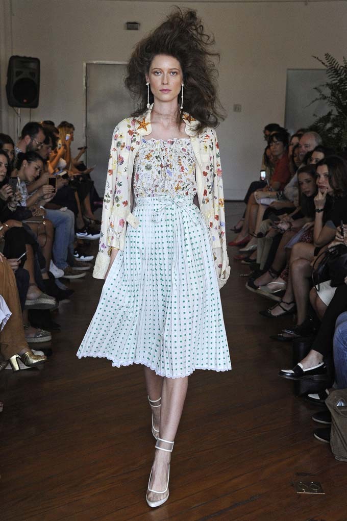 Isabela Capeto | São Paulo | Verão 2016 | Desfiles | Vogue