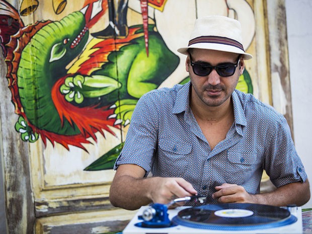 G1 - Festa 'TudoJunto' mistura arte e música na Zona Norte do Recife ...