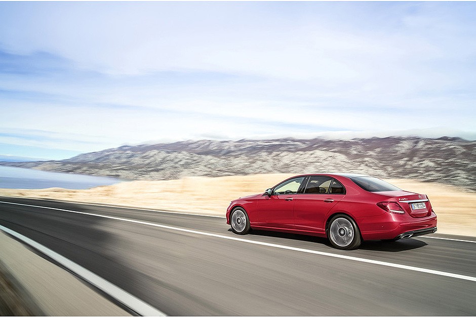 Mercedes revela primeiras imagens do novo Classe E | Carros | autoesporte