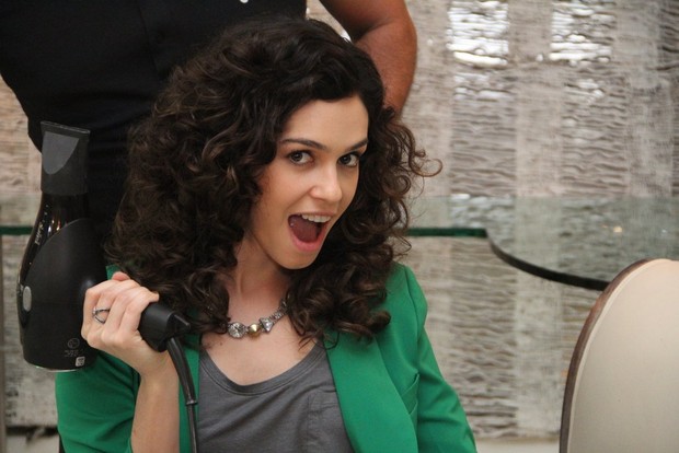 Atriz Maria Flor renova contrato com a Globo | IFTV - Audiência da TV ...