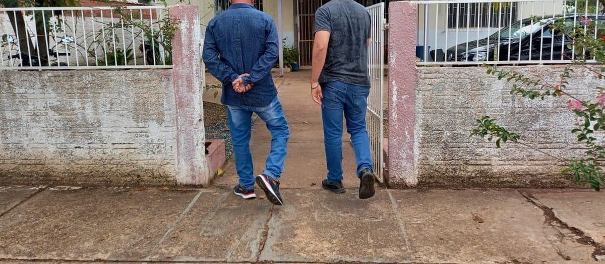 Homem é Preso Suspeito De Agredir E Torturar Esposa Por 20 Anos Em