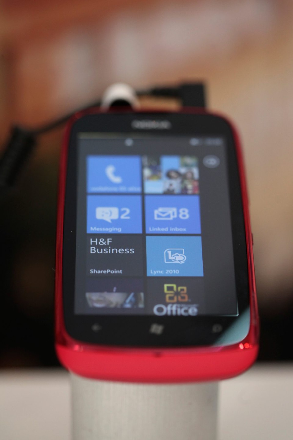 Com modelo popular e supercâmera, Nokia tenta reação no mercado ...