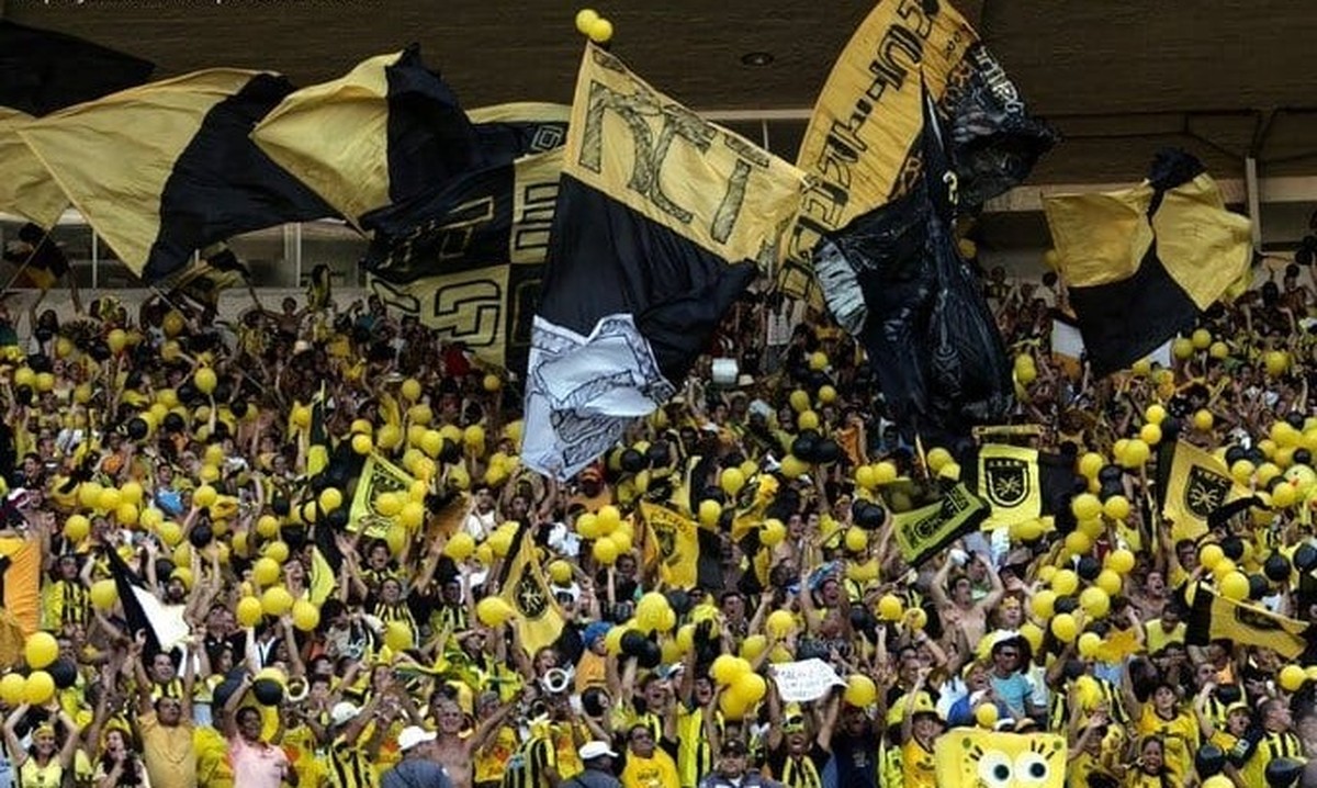 Torcida do Volta Redonda terá caravana com 25 ônibus para jogo decisivo ...