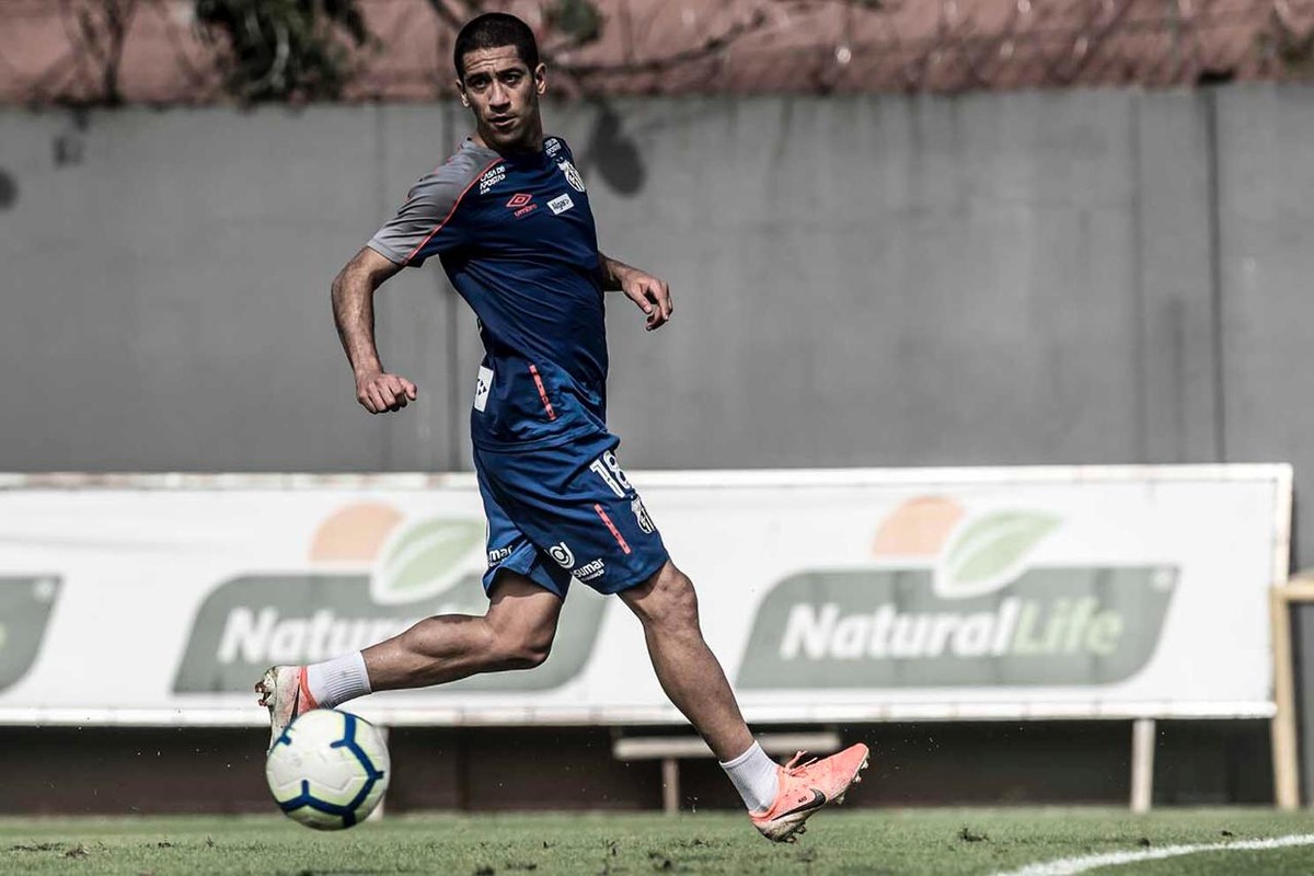 Evandro faz primeiro treino, e Santos inicia segunda semana de ...