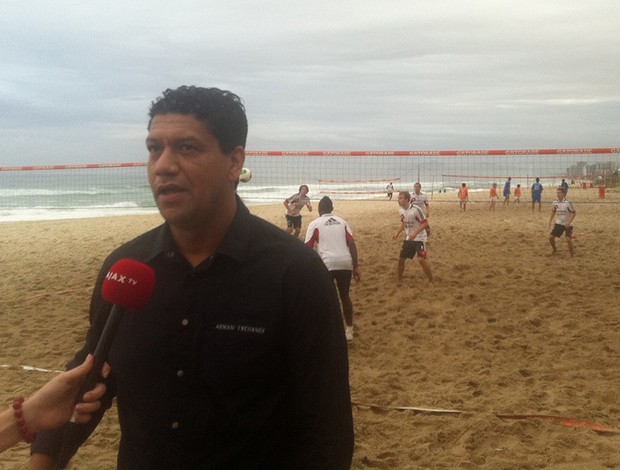 Ex-jogador do Ajax, tetracampeão Márcio Santos visita time no Rio ...