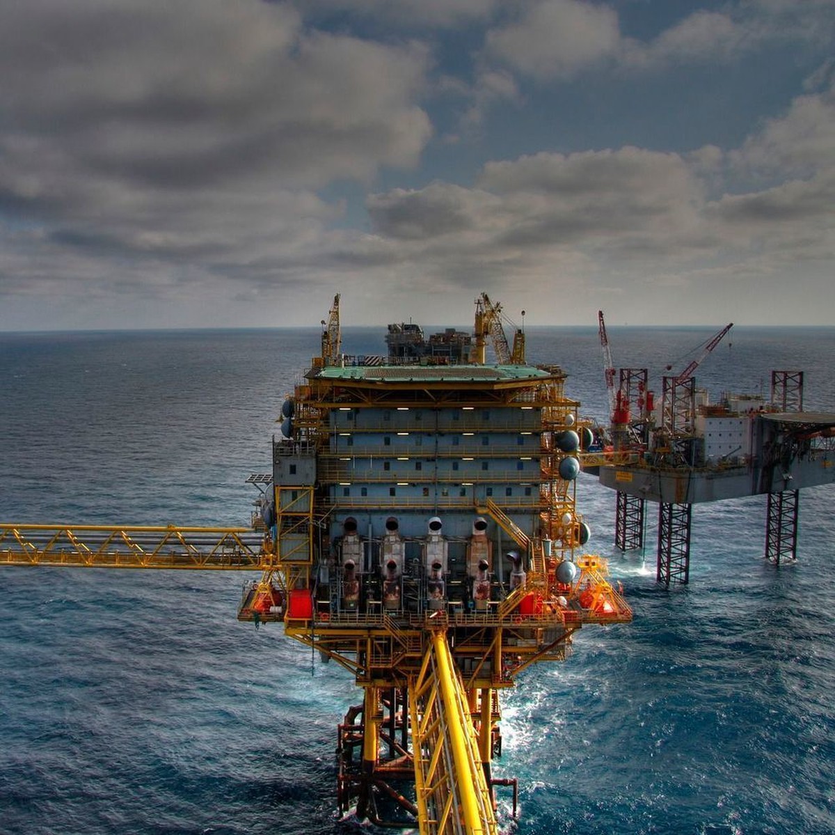 Plataforma Anna Nery deixa estaleiro rumo ao campo de Marlim, diz ...