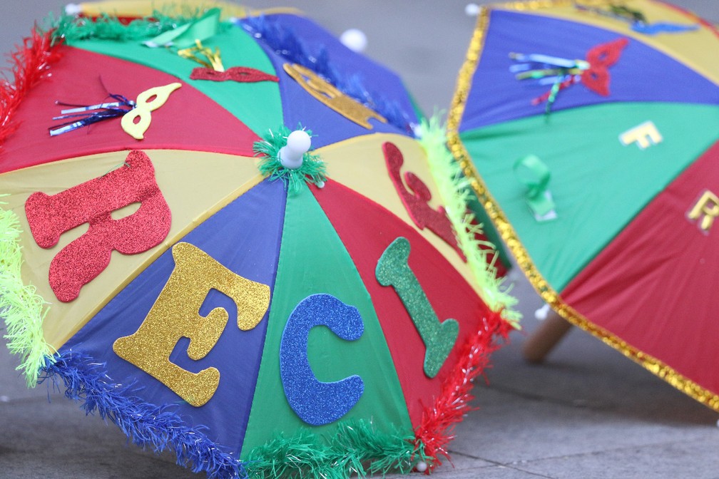 Recife e Olinda celebram o Dia do Frevo com folia e homenagens; FOTOS ...