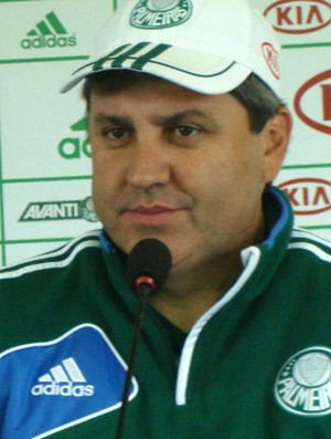 Sem falar com João Vitor, Kleina desconhece futuro do volante ...