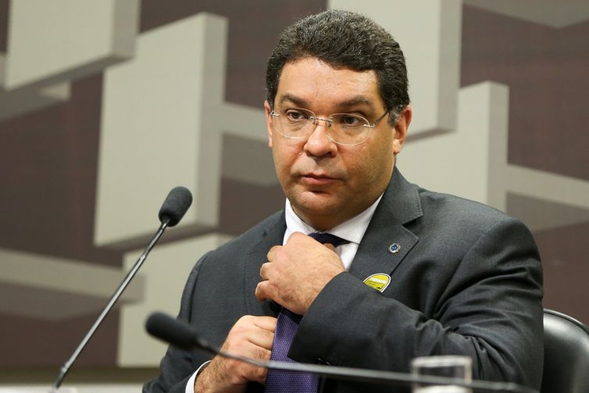 Conversa sobre gastos temporários deixou Moody’s 'mais calma', diz ...