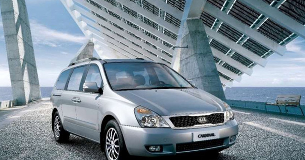 Auto Esporte - Kia Motors lança no Brasil minivan Carnival com motor 3.5