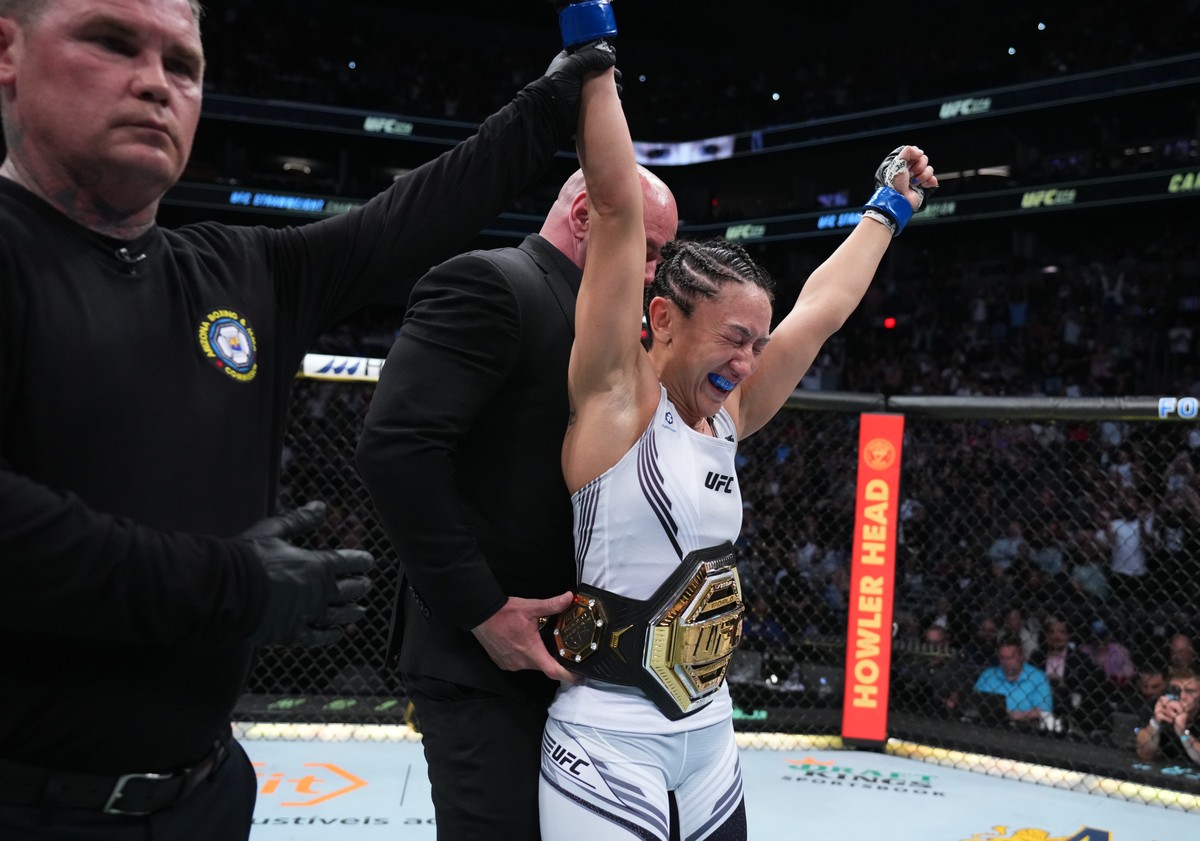 UFC 274: Carla Esparza vence luta sonolenta contra Rose Namajunas e é a ...