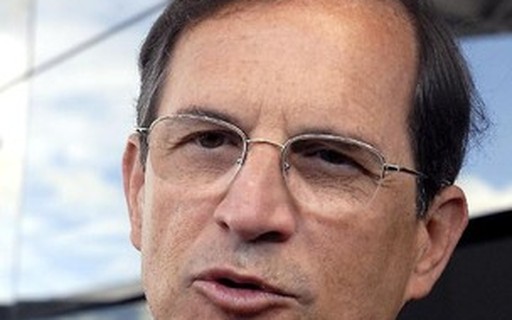 Ex-ministro Luiz Fernando Furlan compra 5 mil ações da Telefónica ...