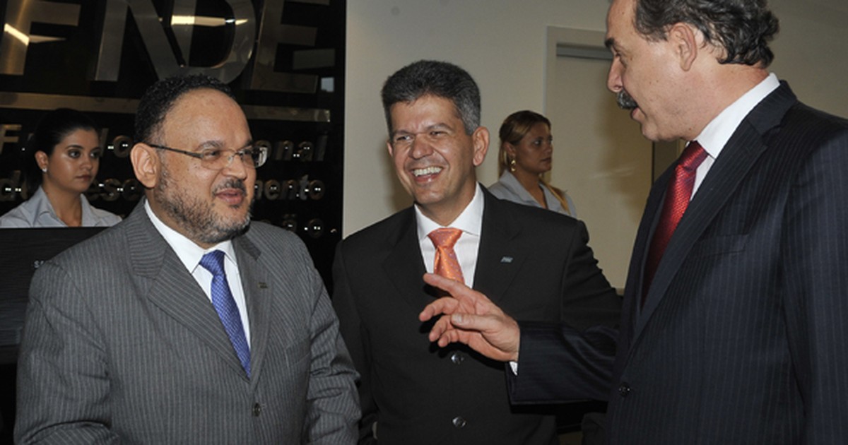 G1 - Novo ministro da Educação, Paim é economista e iniciou carreira no ...