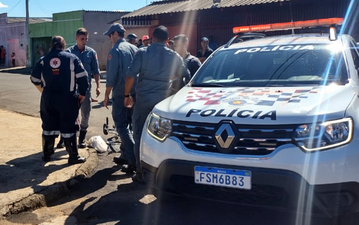 Homem morre baleado em Aguaí e autor do homicídio foge | São Carlos e Araraquara | G1