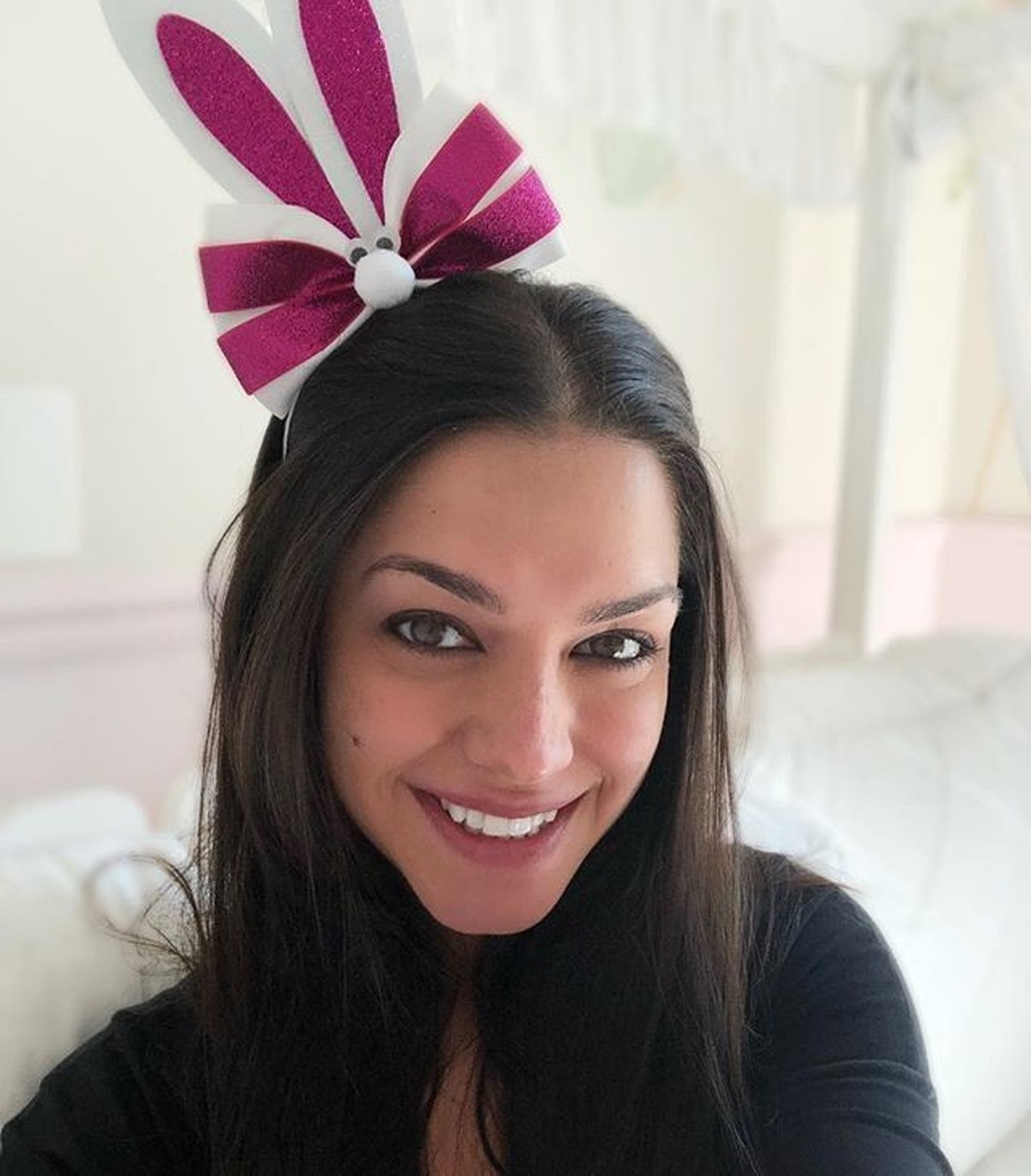 Thais Fersoza entra no clima da Páscoa com foto de coelinha ...