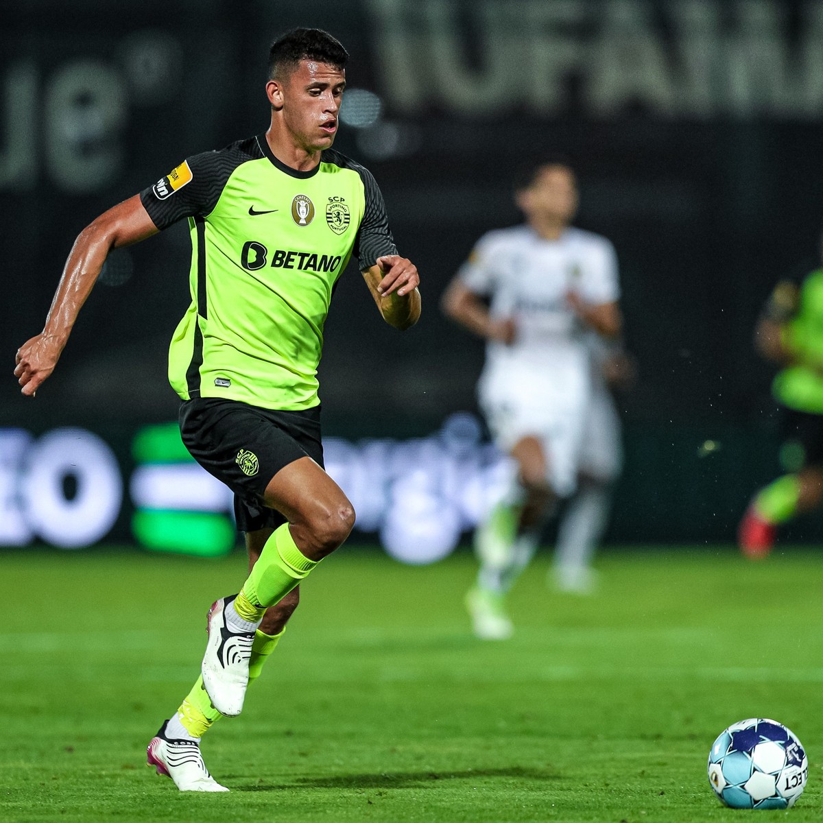 CBF confirma que Matheus Nunes, do Sporting, não vai se apresentar à ...