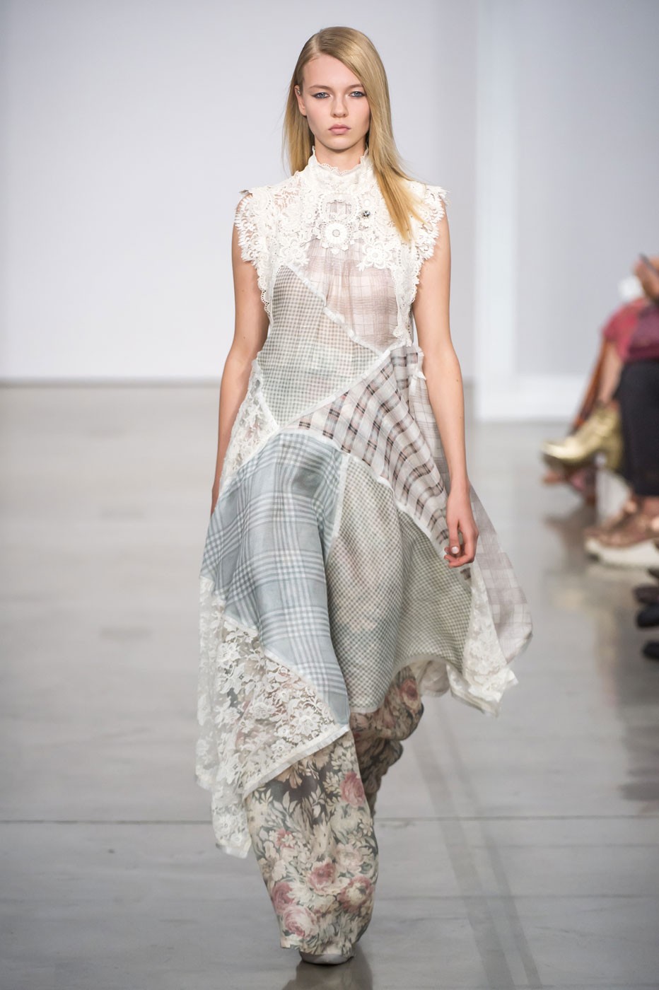 Zimmermann atualiza o boho com alfaiataria | Desfiles | vogue