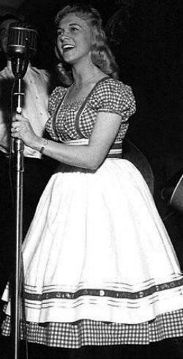 Morre aos 82 anos Jean Shepard, a 'grande dama do country' - Quem ...