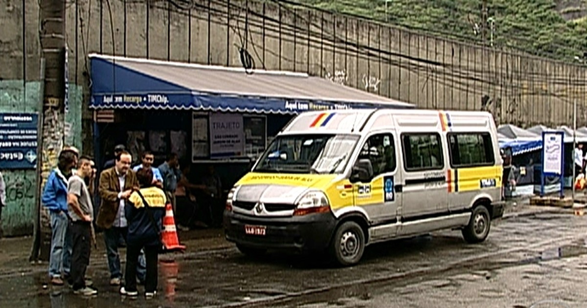 G1 - Começam a circular as novas vans autorizadas pela Prefeitura do ...