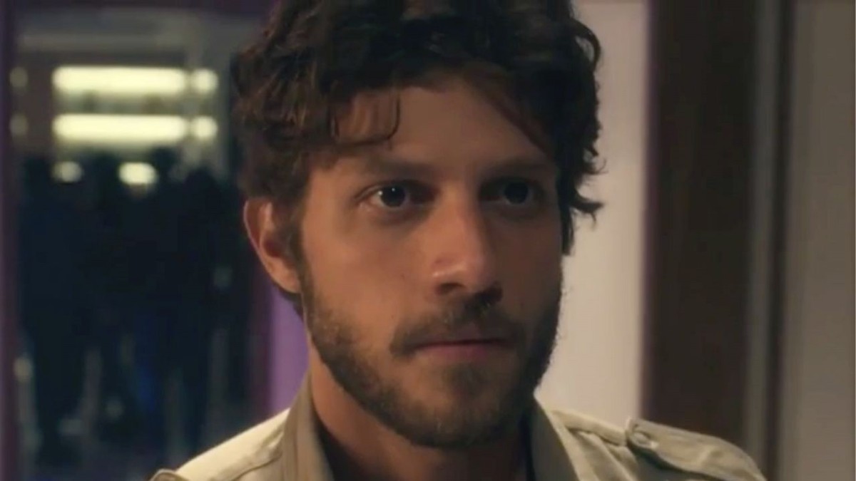 ‘Travessia’: grande segredo de Ari é descoberto por rival | Novelas | O ...