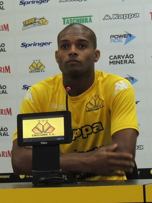 Maicon Silva encontra inspiração no ex-clube pela situação do Criciúma