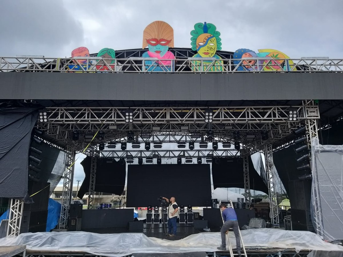 Carnaval de Rio Branco começa com escolha da Realeza no Arena da ...
