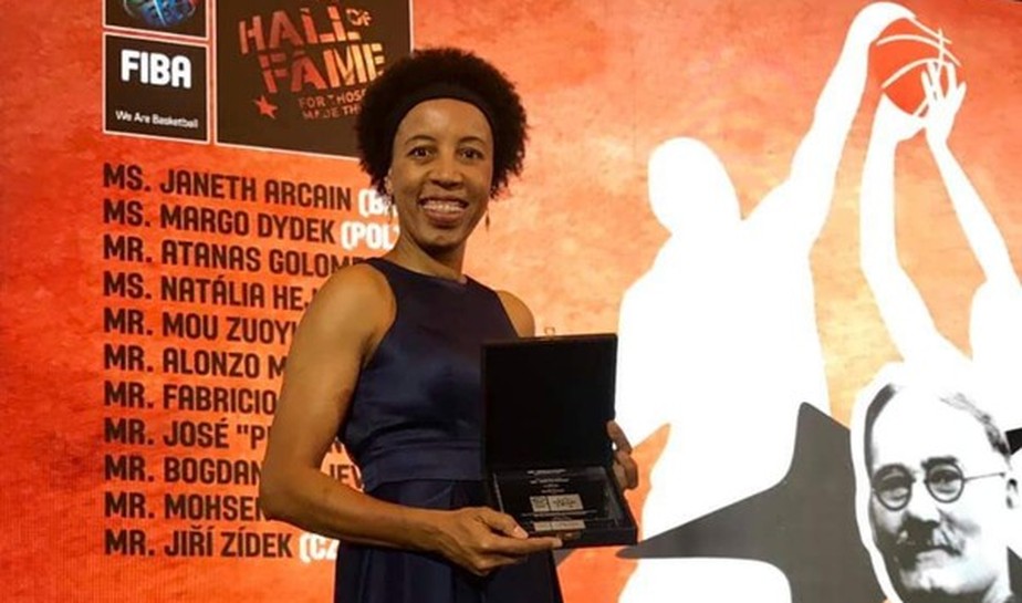 WNBA completa 25 anos, e Janeth relembra início da liga: 'provei a ...