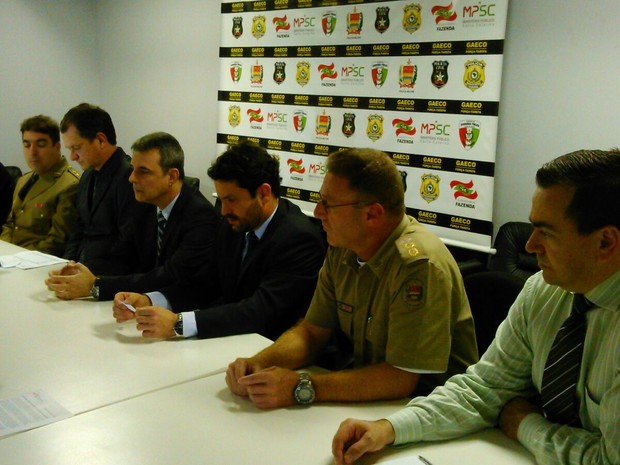 G1 - Esquema levou 70 veículos do RJ para desmanche em SC, diz Gaeco ...